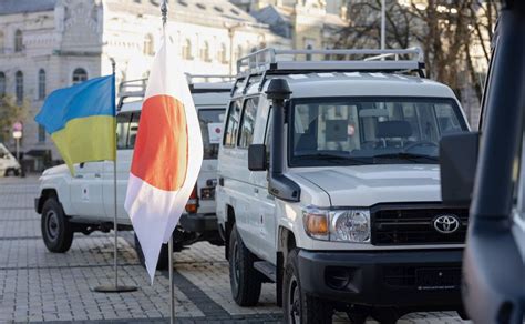 Десятки спецавтомобілів та міношукачі підрозділи ДСНС отримали від Японії обладнання для