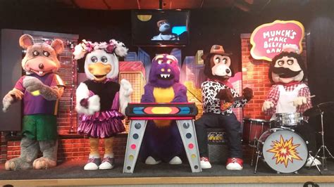 Chuck E Cheese Animatronics By Lara Kein On Deviantart
