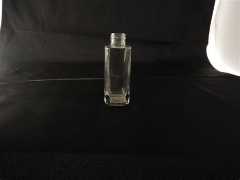 Custom 100ml Luxury Packaging Perfume Bottles Slipping Shoulder Flat Bottle Glass Perfume Bottle