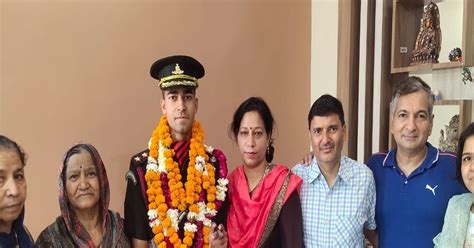 Ima Pass Out Parade बालोर का बेटा प्रतीक बना लेफ्टिनेंट घर पहुंचा तो मां हुई भावुक Ima