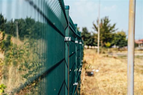 Огради с метални пана метален профил циментови колове и оградна мрежа гр София Център • Olx Bg