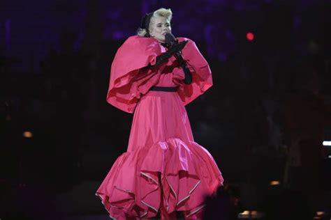 The 30 Best Female Vocalists Of All Time