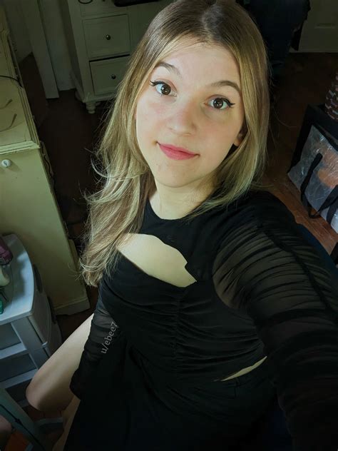 Would You Take Me On A Date 19f R Amihotsfw