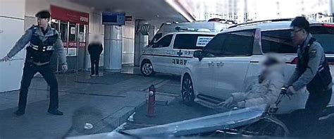 아내가 위험해요 신고에 경찰차 길터주기성숙한 시민의식 영상