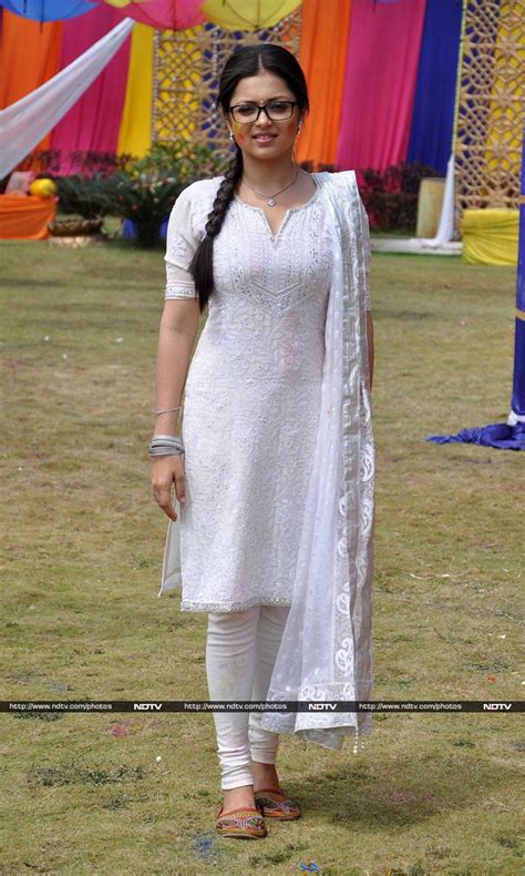 Television Actress Drashti Dhami In White Salwar Veethi