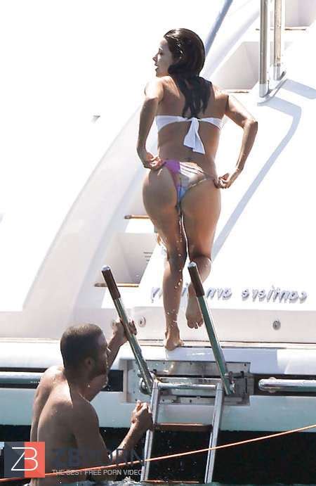 Celebrities At The Beach ZB Porn Celebrities At The Beach ZB Porn