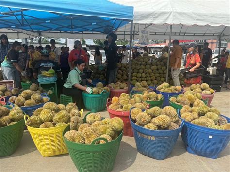 ตะลุยลำปาง ตะลุยลำปาง Added A New Photo — At บิ๊กซีลำปาง