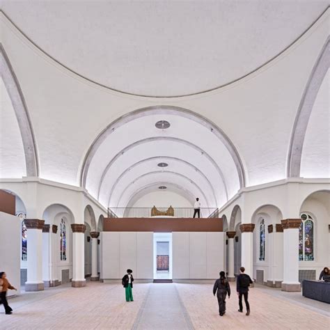 Latest Dezeen Mail Features Futuristic Photos Of Tokyo And A Mirrored Tower