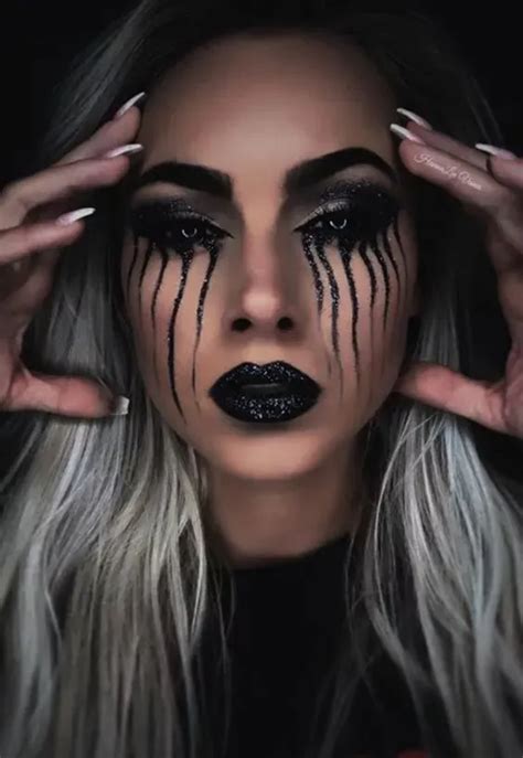 35 Horrifying Halloween Makeup Ideas For Women Halloween Makeup