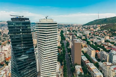 აქსისი Articles And Biography Entrepreneur