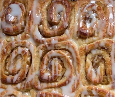 Apple Cinnamon Scrolls The Tasteful Pantry