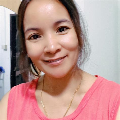 สาว กาแต แต้แวด สาว กาแต แต้แวด Added A New Photo