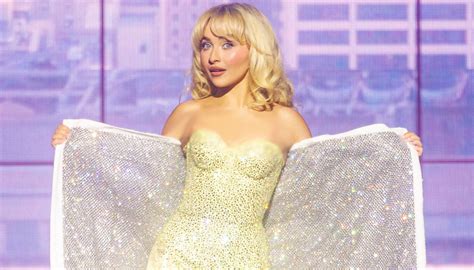 Sabrina Carpenter Debuts New Bodysuit During Last Concert In Nyc