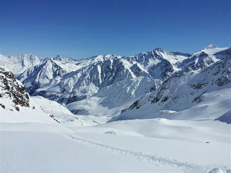 1000 Fotos De Montanha Coberta De Neve · Pexels · As Melhores Fotos
