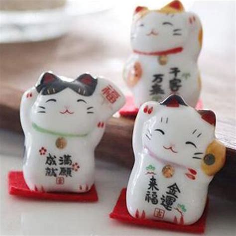 미니마네키네코 귀여운일본복고양이인형 귀여운복고양이소품장식 도자기고양이 인테리어장식품 집들이선물 신혼부부선물 고양이소품 개업선물 다채로운행운의고양이 홈인테리어소품 복고양이인형