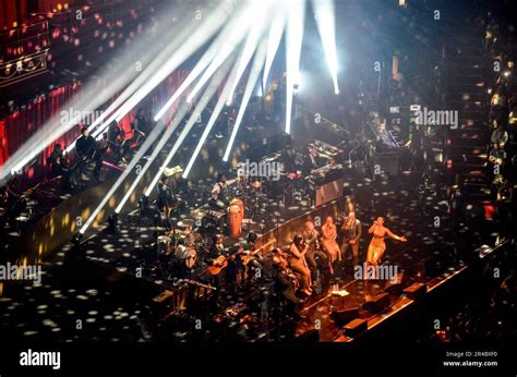 Cleo Sol Is A British Singer Songwriter Cleo Made Her Outstanding Debut At The Iconic Royal