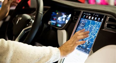 Car Crash Tester Wants Fewer Touchscreens More Buttons Cooltechzone