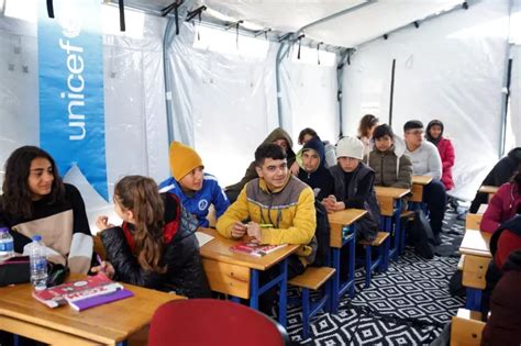 Два месеца след земетресенията в Турция 2 5 милиона деца нуждаещи се от хуманитарна помощ все