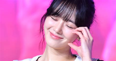 박규영 좋아요 유발 볼하트 [포토]