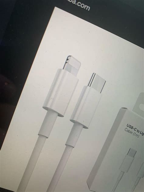 Why Do These Cables Have No Visible Pins On The Cord Do They Work R Applehelp