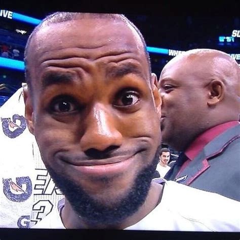 Royal КД ийн ганц бие байгаа шалтгаан 2011 онд Кэвин Дурант гэртээ зурагт үзчихсэн хэвтэж