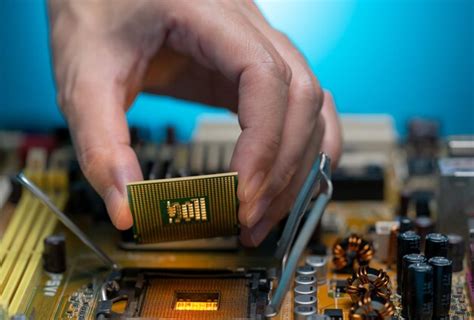 Hand Installing Cpu Images Free Download On Freepik