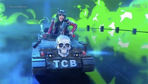 Wwe News Shotzis Tank Returns On Smackdown Max Dupri Turns On