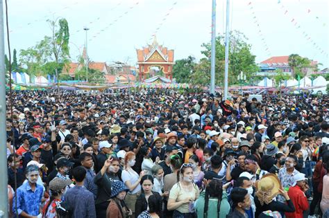 ចូលឆ្នាំខ្មែរ ៣ថ្ងៃ ខេត្តបន្ទាយមានជ័យមានភ្ញៀវទេសចរជាង ៦៥ម៉ឺននាក់