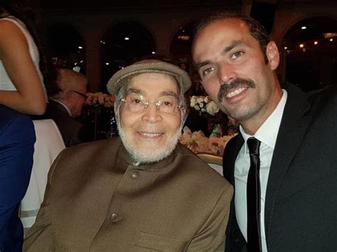 حسن يوسف يوافق على تقديم نجله مشاهد القبلات خليه يدوق البوابة