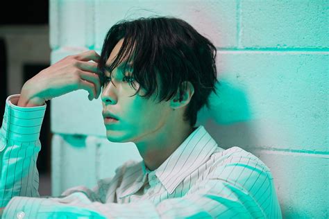 [이재욱] 재욱이는 화보를 찢어 네이버 포스트