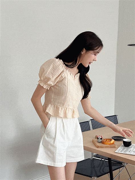 플랏 핀턱 하프팬츠 에이블리