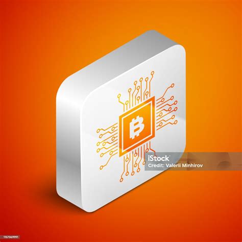 주황색 배경에 격리된 아이소메트릭 Cpu 마이닝 팜 아이콘입니다 프로세서 내부의 비트 코인 기호 암호 화폐 마이닝 커뮤니티 디지털 머니 실버 스퀘어 버튼 벡터 일러스트레이션