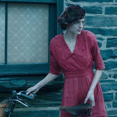 Emma Corrin As Constance Connie Reid Lady Chatterley Lady Chatterley
