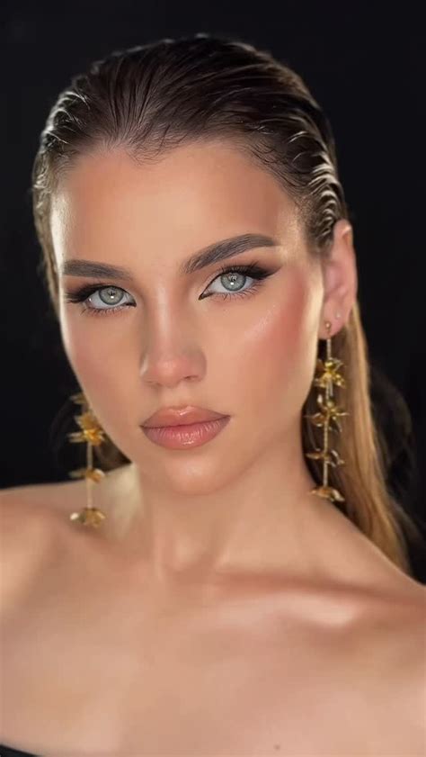 ЗАЧІСКИ🌿МАКІЯЖ🌿БРОВИ🌿КУРСИ🌿НАРОЩУВАННЯ ВОЛОССЯ🌿БІЛА ЦЕРКВА Весільний образ в Оазисі — це