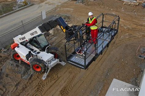 В аренду погрузчик телескопический Bobcat T40170 — Оказание услуги в Минске Flagma By 3288328