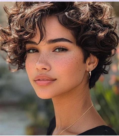 Pin By Corina Bolen On Hair Short Curly Haircuts Haircuts For Curly Hair Curly Hair Styles