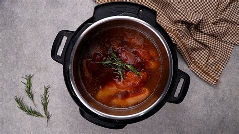 Instant Pot Barbecue Chicken