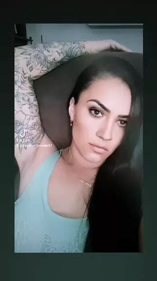 Yasmin Schneider Discover