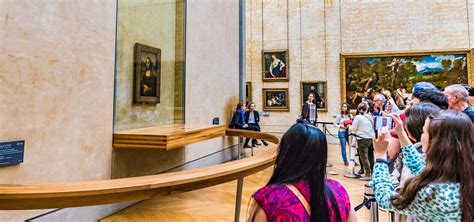 Mona Lisa Louvre Museum