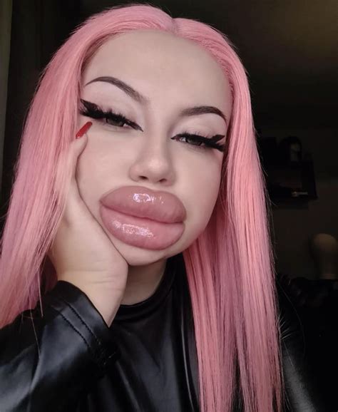 Beautiful Goddess🤤🥵🤤 R Pinkhairedgirls
