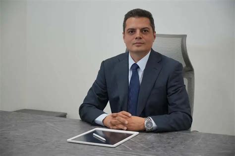 دکتر رضا قاضی سعیدی متخصص جراحی عمومی و زیبایی