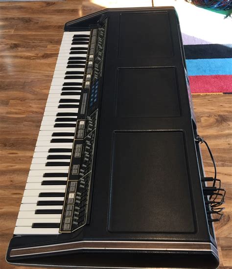 Matrixsynth Moog Polymoog 203a Synthesiser Sn 3779