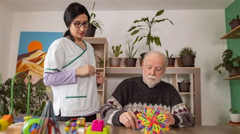 How Diet Affects Cognitive Function In Older Adults Expert Explains