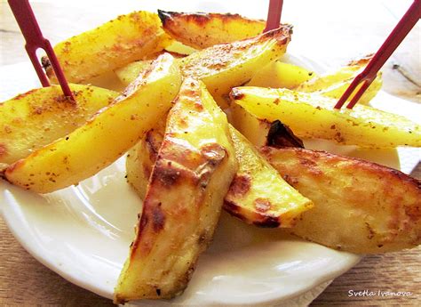 За каквото и да е Печени картофки с къри