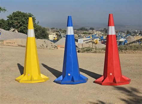 High Quality Durable 1 8m Barrier Cones Safety Cones