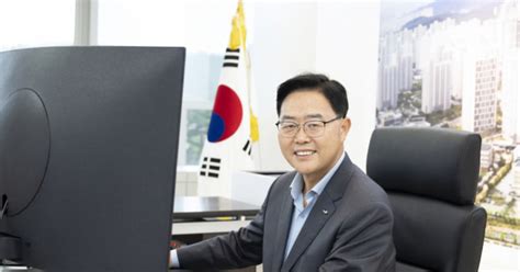 자족기능 갖춘 미래형 복합도시 만들 것