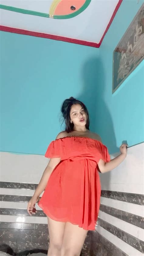 Instagram Video By Mahima Singh • Sep 24 2024 At 714 Pm