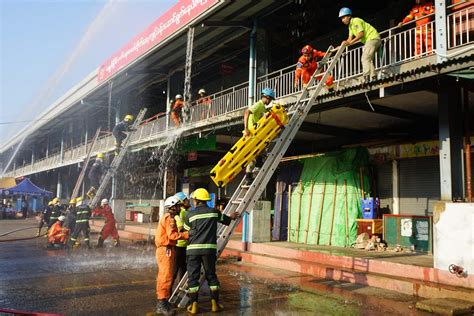မွန်ပြည်နယ် ဝန်ကြီးချုပ် ဦးအောင်ကြည်သိန်း စျေး မီးငြှိမ်းသတ်ရေး ဇာတ်တိုက်လေ့ကျင့်ခြင်း အခမ်းအနား