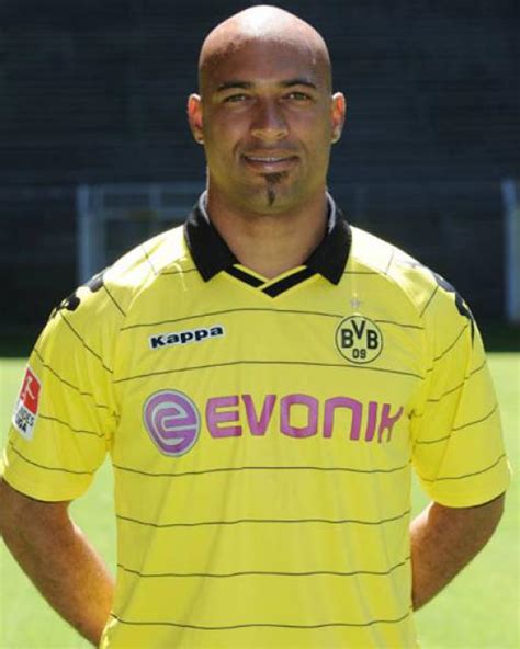 Leonardo Dede Biography Brazilian Footballer Defender