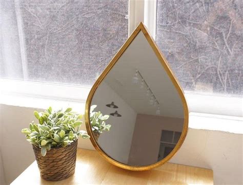 물방울 모양 거울 황금색 소품